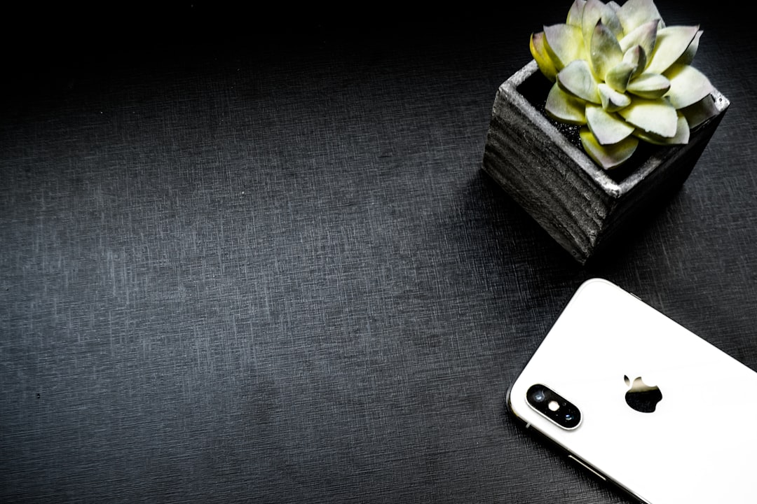 6 Most Secure Business Card Apps for Legal and Compliance-Focused Professionals - Betmok Blog