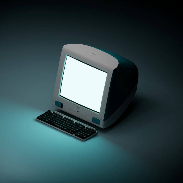 AIM Messenger Explained: The Story Behind the Rise and Fall of AOL ...