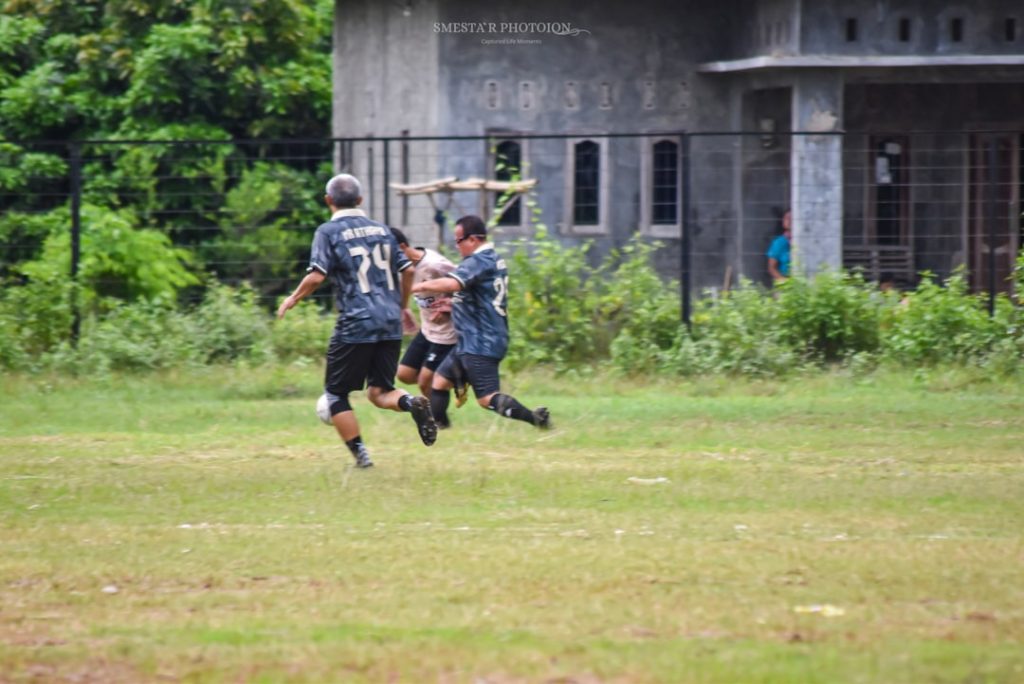 How to Improve Your Football Tackling Skills - Betmok Blog