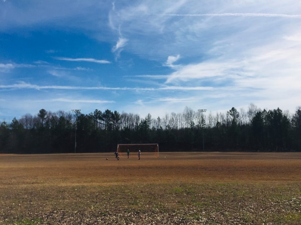 How to Throw a Slider or Sweeper (Grips, Cues, etc.) - Betmok Blog